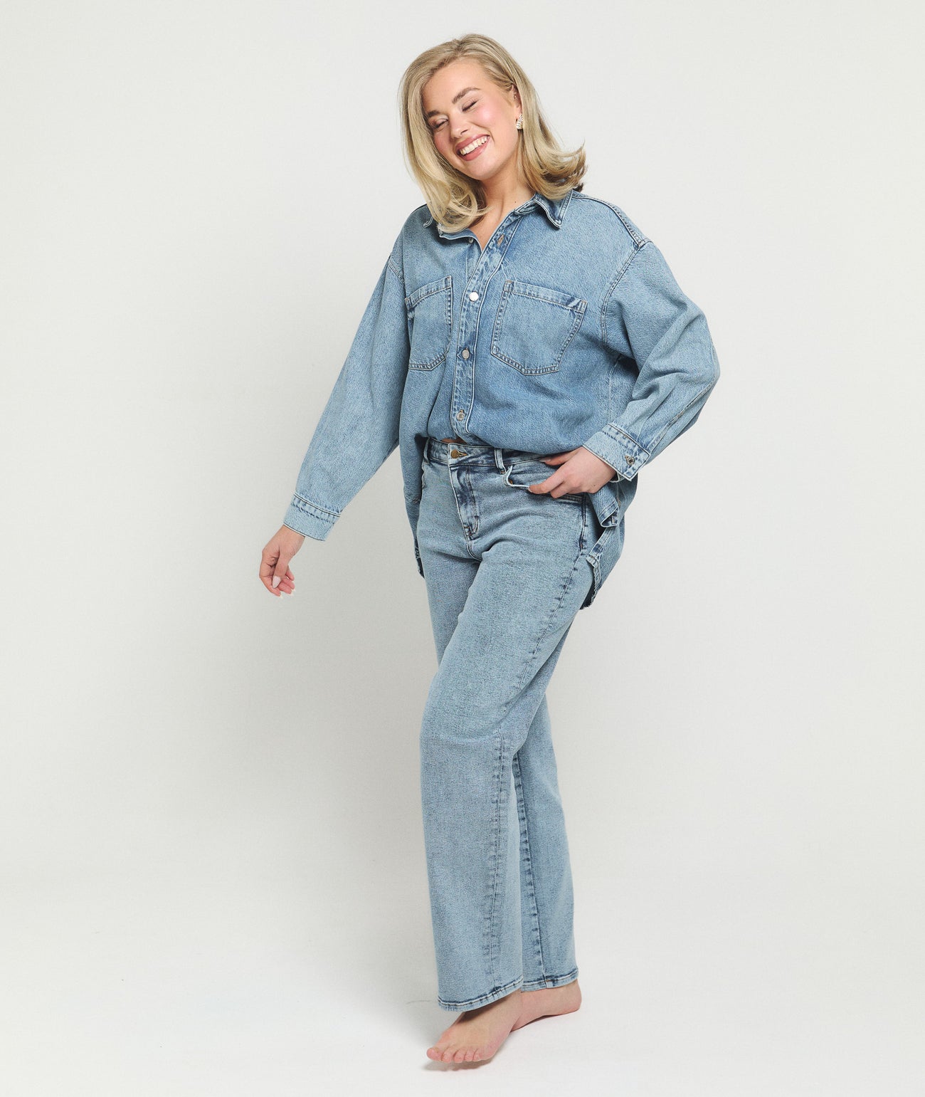 Ambela - Premium Denim & Feel-Good Clothing for Every Body