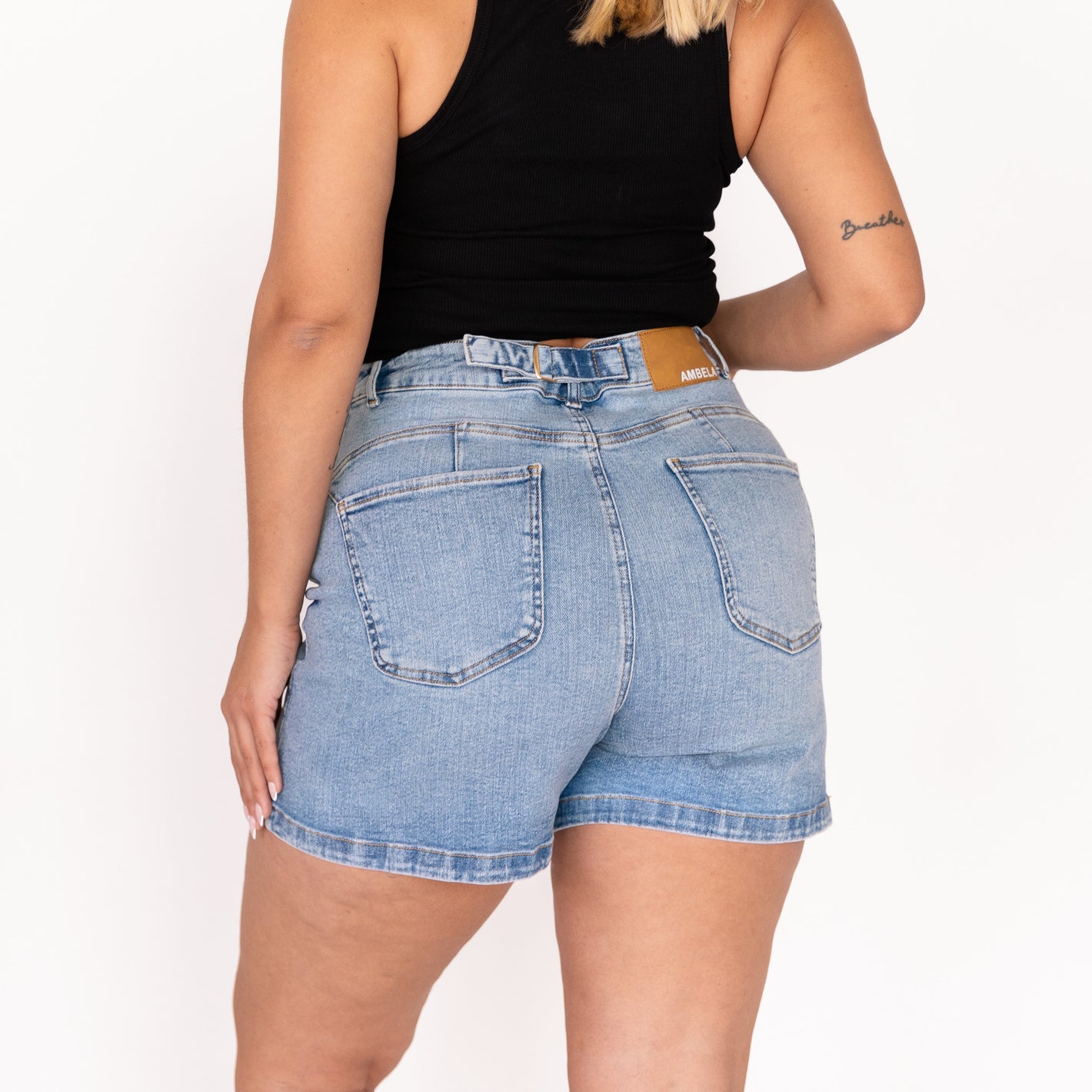 The Perfect Jeans Don't Exist? Myth Busted! Ambela Shows How